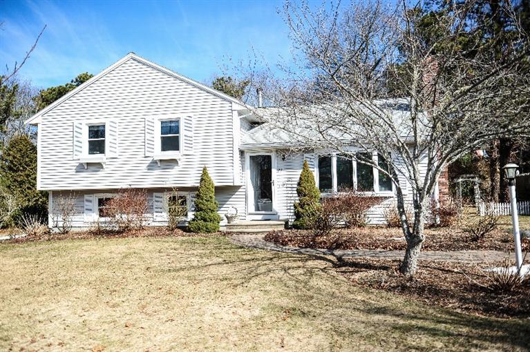 27 Tara Terrace, Bourne, MA 02532 | 21502421 | ERA Cape Real Estate